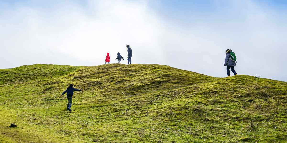 Family Hiking Guide: Fun & Safe Trails for Kids
